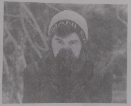 Perhatikan kondisi seseorang pada gambar berikut!