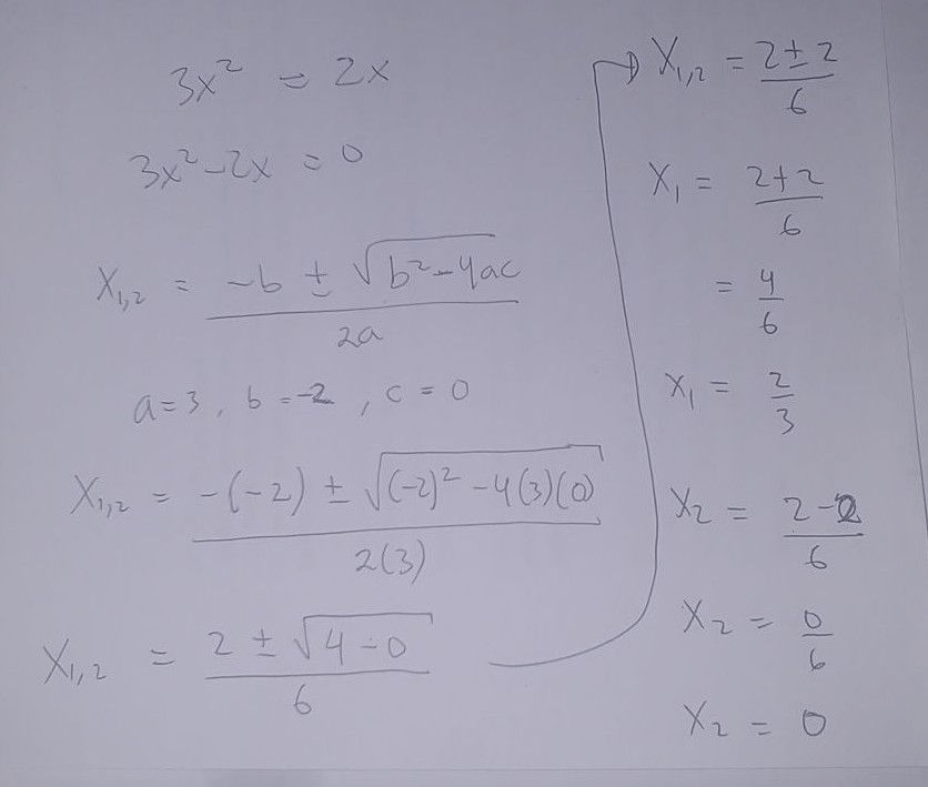 menggunakan rumus kuadrat untuk menyelesaikan 3x² ...
