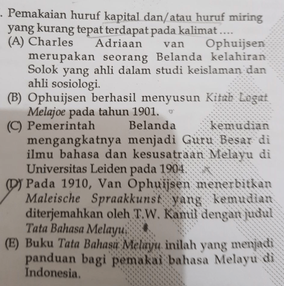 Pemakaian huruf kapital dan/atau huruf miring yang...